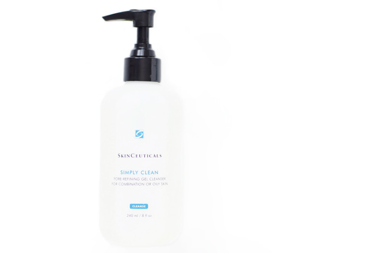 Thenotice Skinceuticals Simply Clean Cleanser Review Photos Thenotice