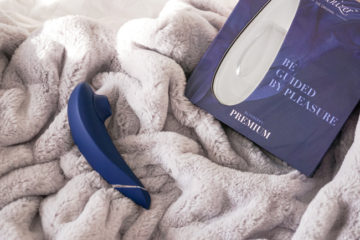 theNotice - Womanizer Premium silicone air pulse clitoral sex toy review
